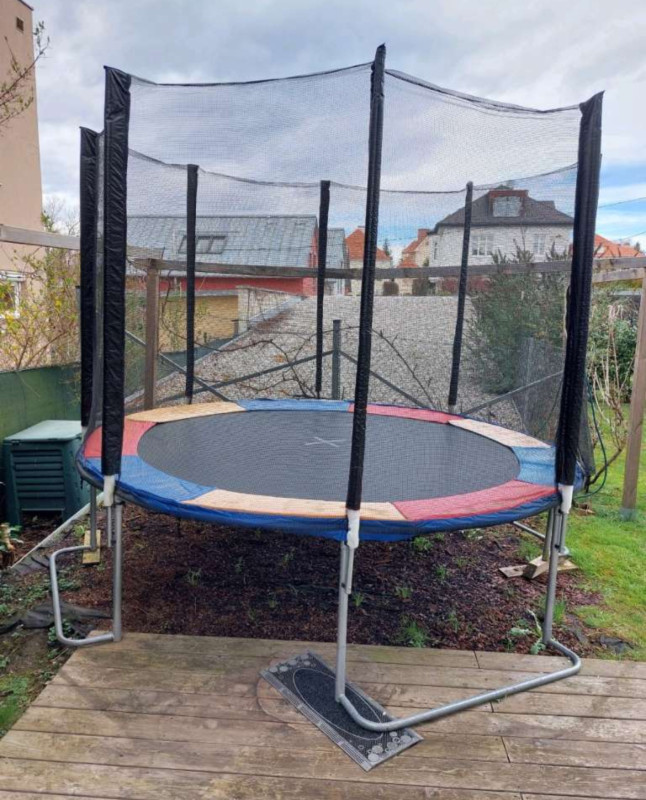 Trampolina Trampolin Trambolina 3 m - Tobogani i igraonice - OLX.ba