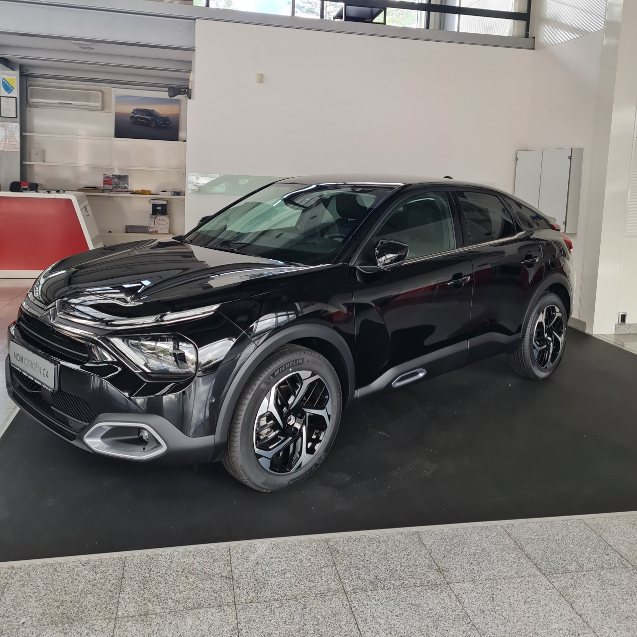 Citroen C4 MAX BlueHDi 130 EAT8 / 2023 - Automobili - OLX.ba