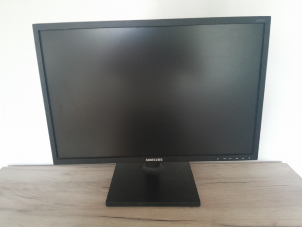22 inča Samsung S22E450 Monitor - Monitori - OLX.ba