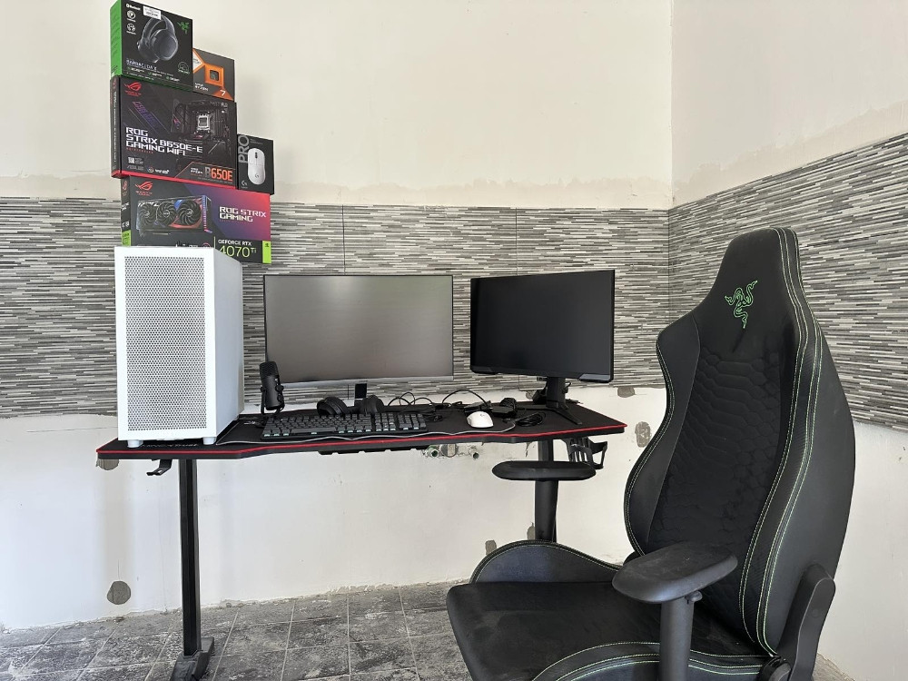 Racunar Ryzen 7 7800x3d 4070ti Setup Gaming Streaming Kompjuter ...