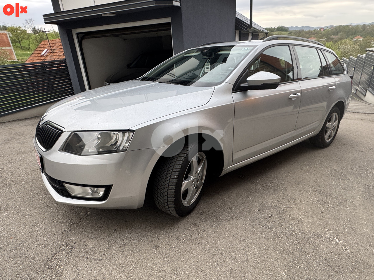 Polovna i nova vozila, automobili, motocikli, bicikli, kamioni, teretna ...